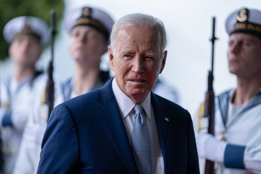 Biden Honors Politicians with Medal, Sparks Nationwide Discussion ...